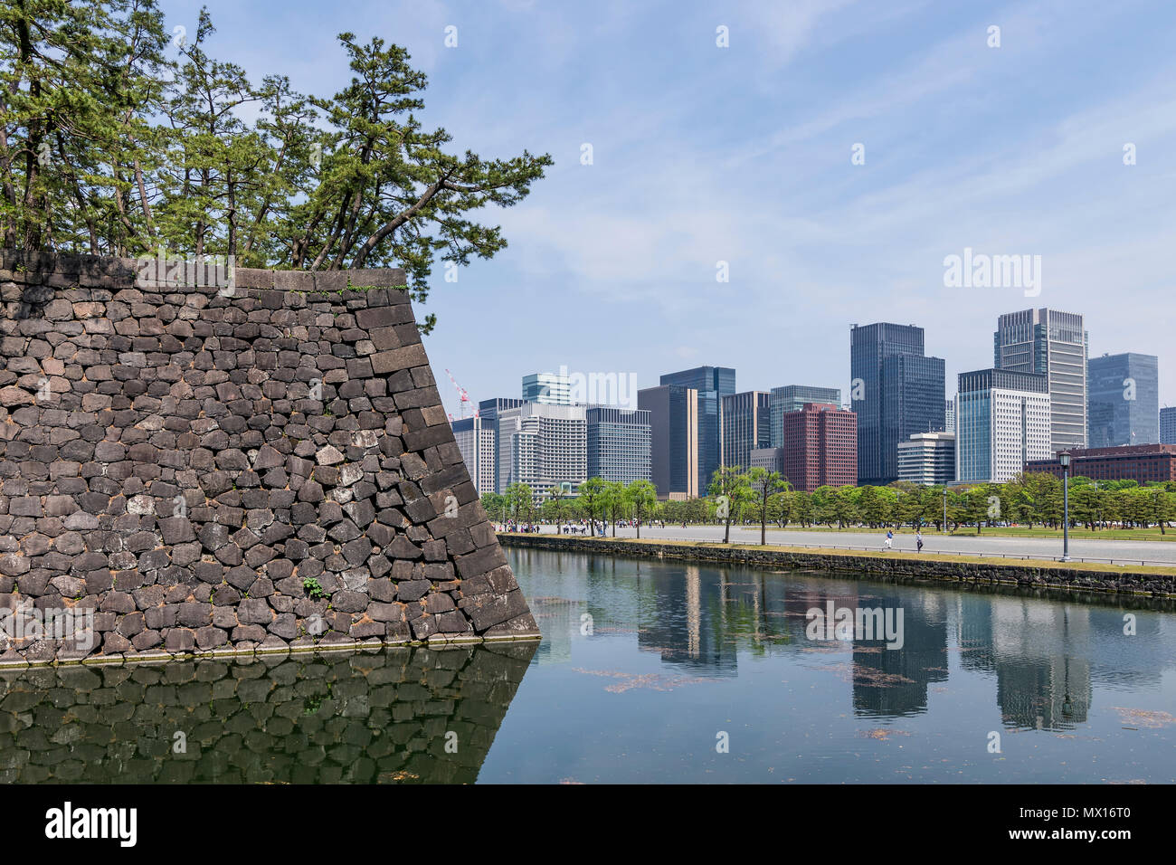 Contrast between ancient and modern in the center of Tokyo, Japan Stock ...