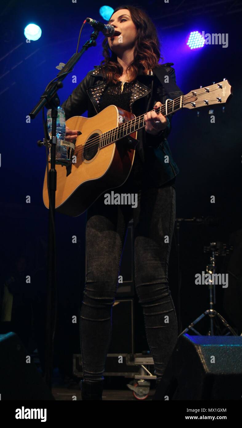 Blackpool,uk, scottish singer Amy McDonald @ blackpool Illuminations ...