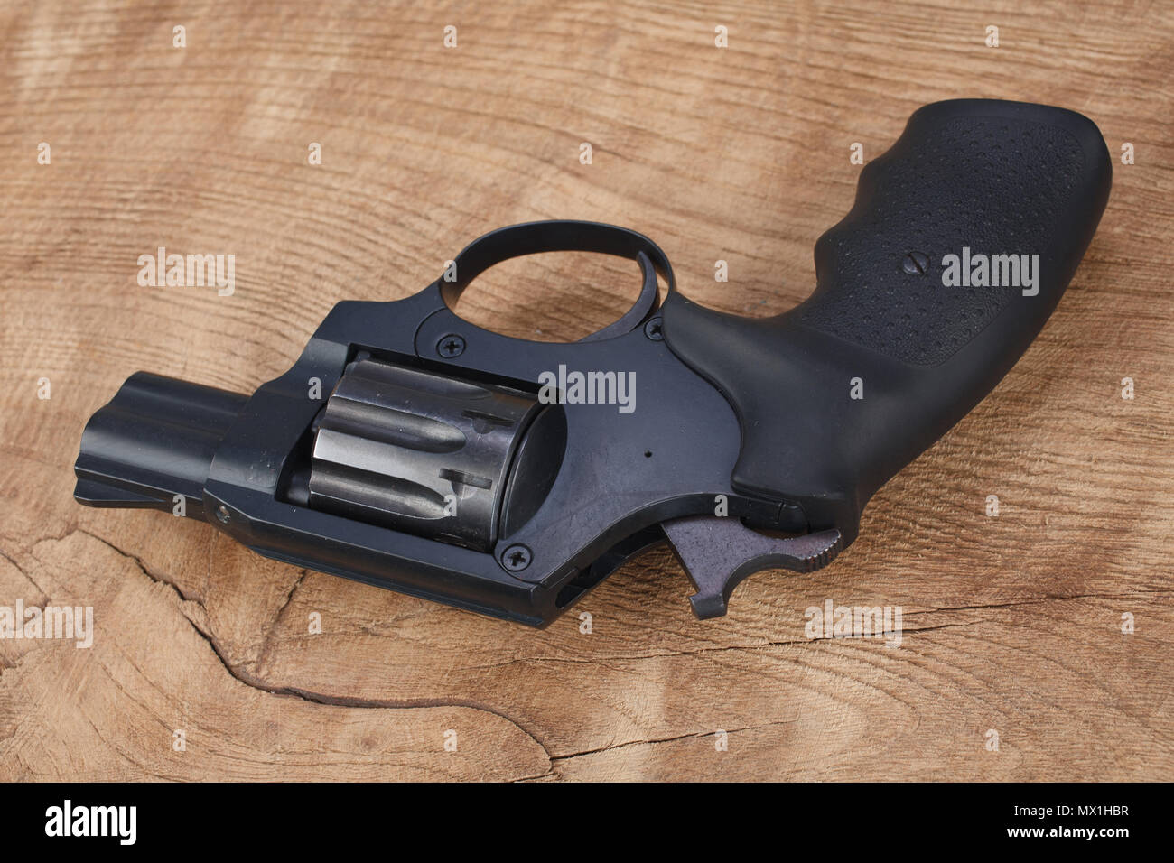 Round wooden western table hi-res stock photography and images - Alamy