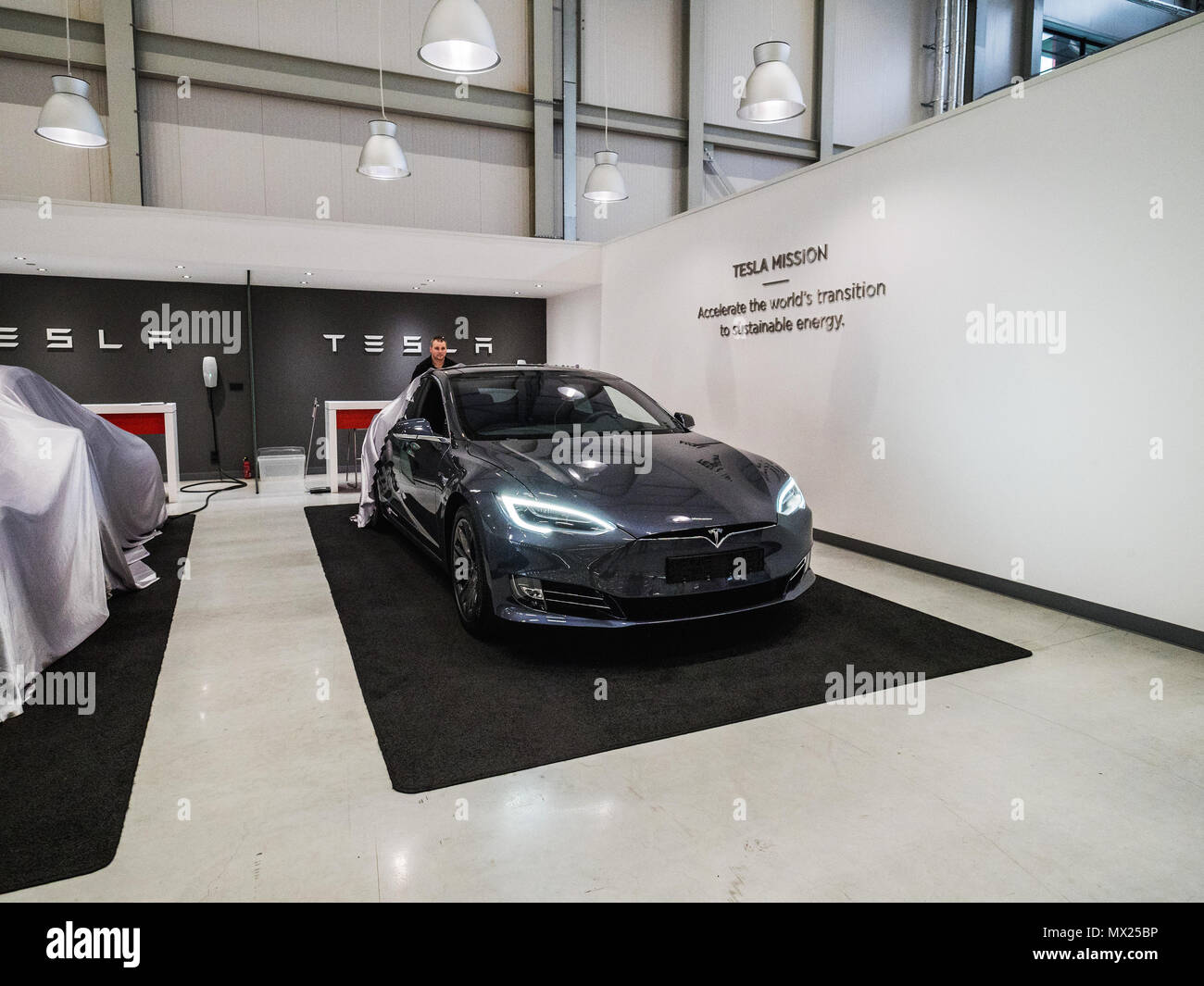 TILBURG, NETHERLANDS - MAY 31, 2018: New Tesla car in factory TESLA ...