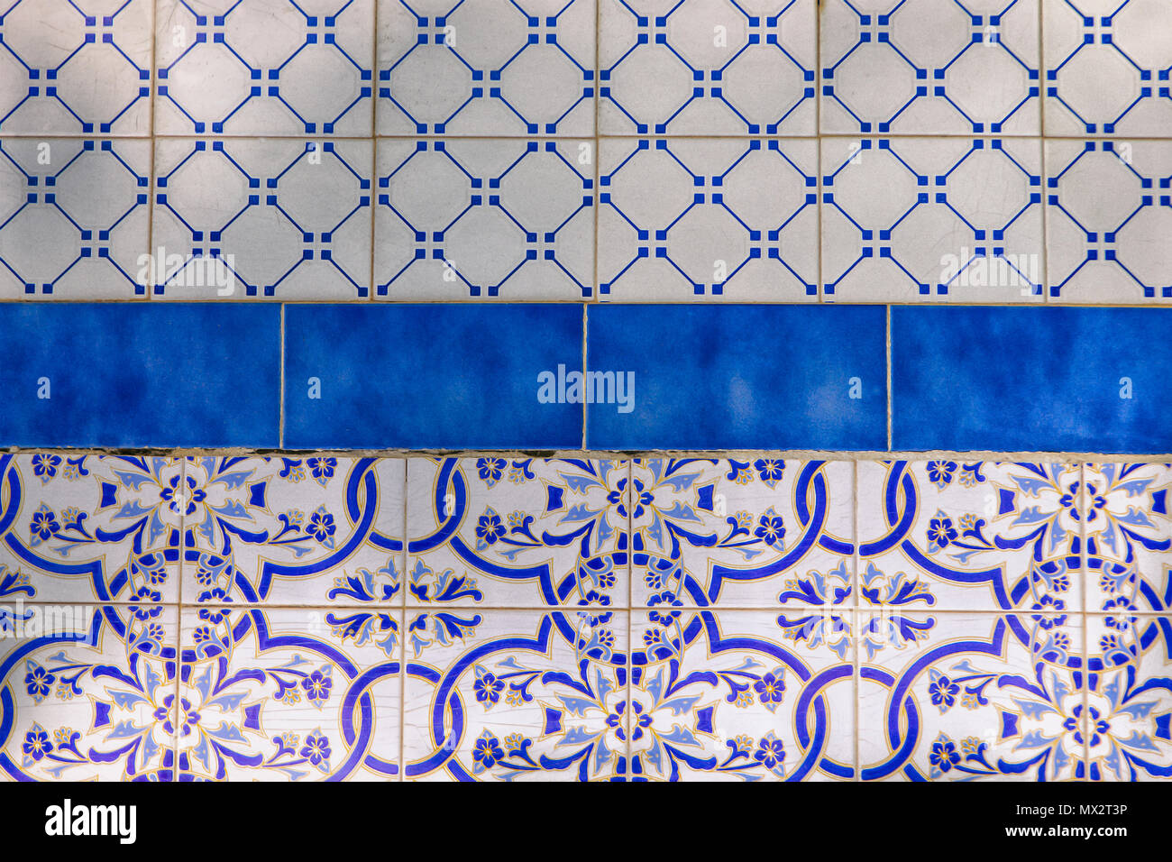 Portugal tiles kitchen hi-res stock photography and images - Alamy