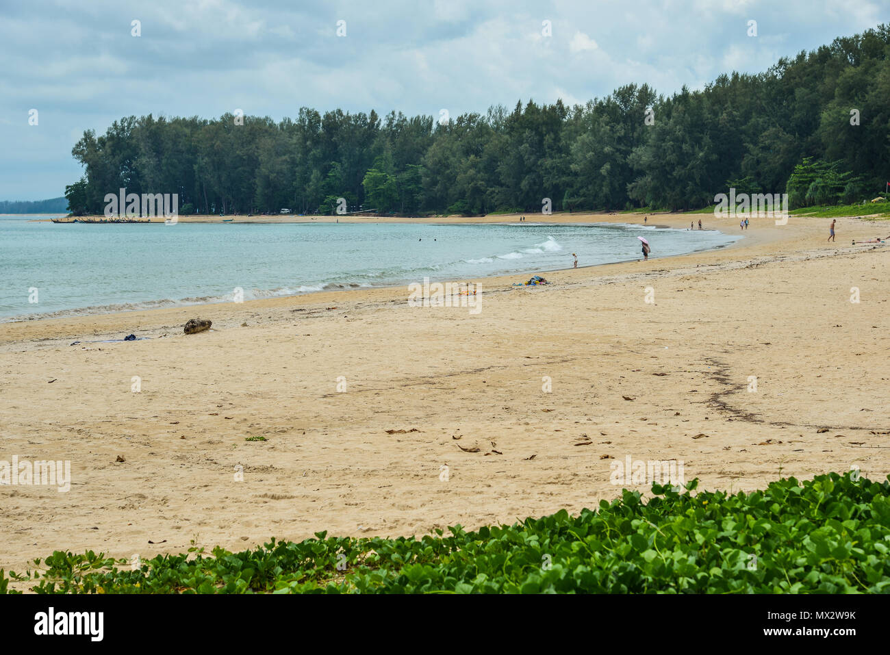 People enjoying beach in phuket hi-res stock photography and images - Alamy