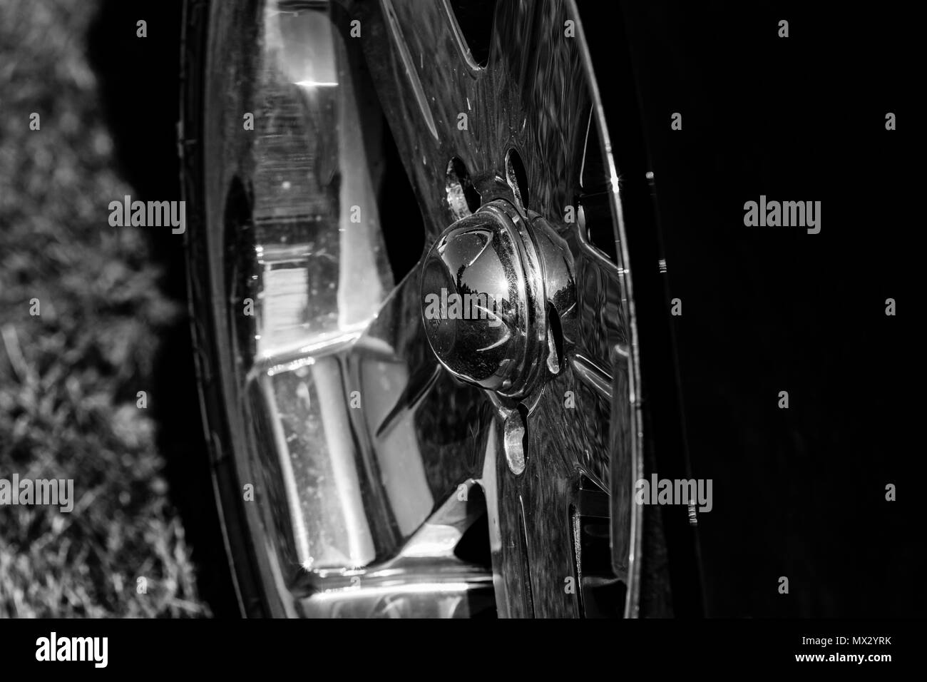 Chrome rims hi-res stock photography and images - Alamy