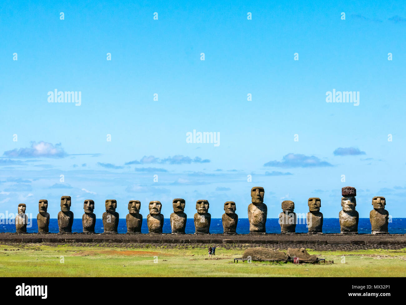 Tongariki Moai, largest reconstructed Ahu, with Pacific Ocean backdrop ...