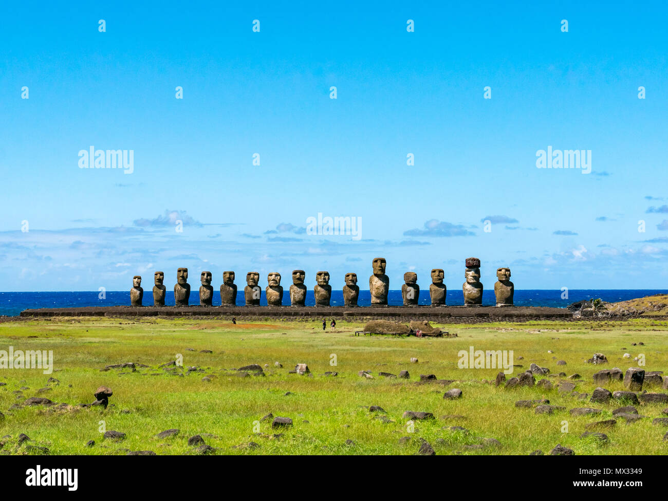Tongariki Moai, largest reconstructed Ahu, with Pacific Ocean backdrop ...