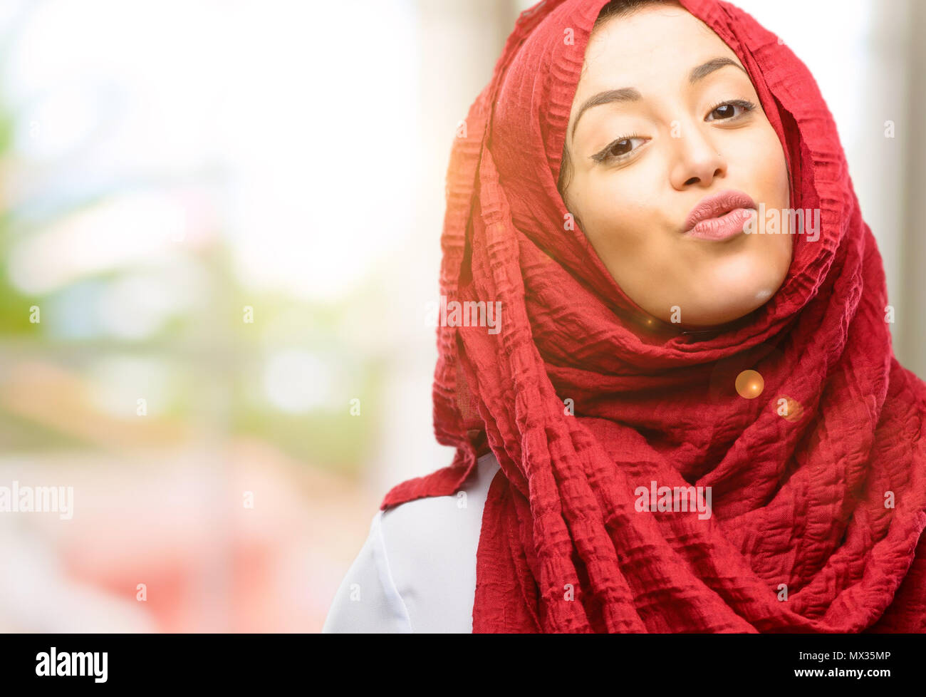Islamic Kiss High Resolution Stock Photography and Images - Alamy