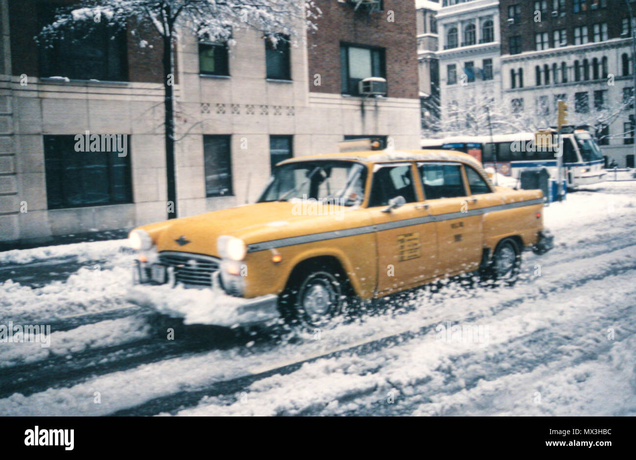 Checker cab on street nyc hi-res stock photography and images - Alamy