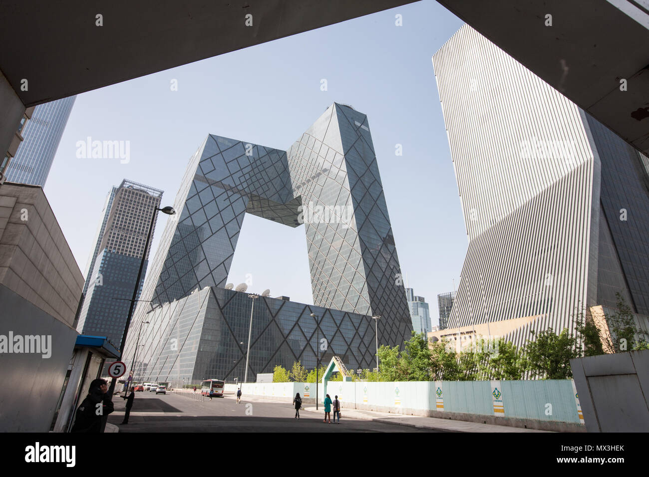 Pants building hi-res stock photography and images - Alamy