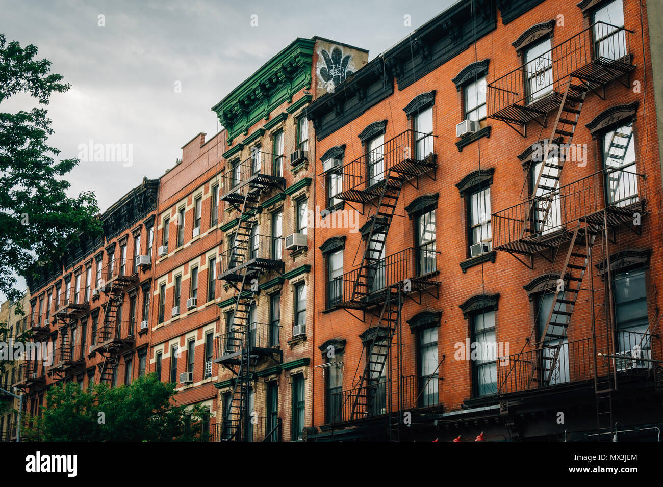 Brick residential buildings in Greenwich Village, Manhattan, New York ...