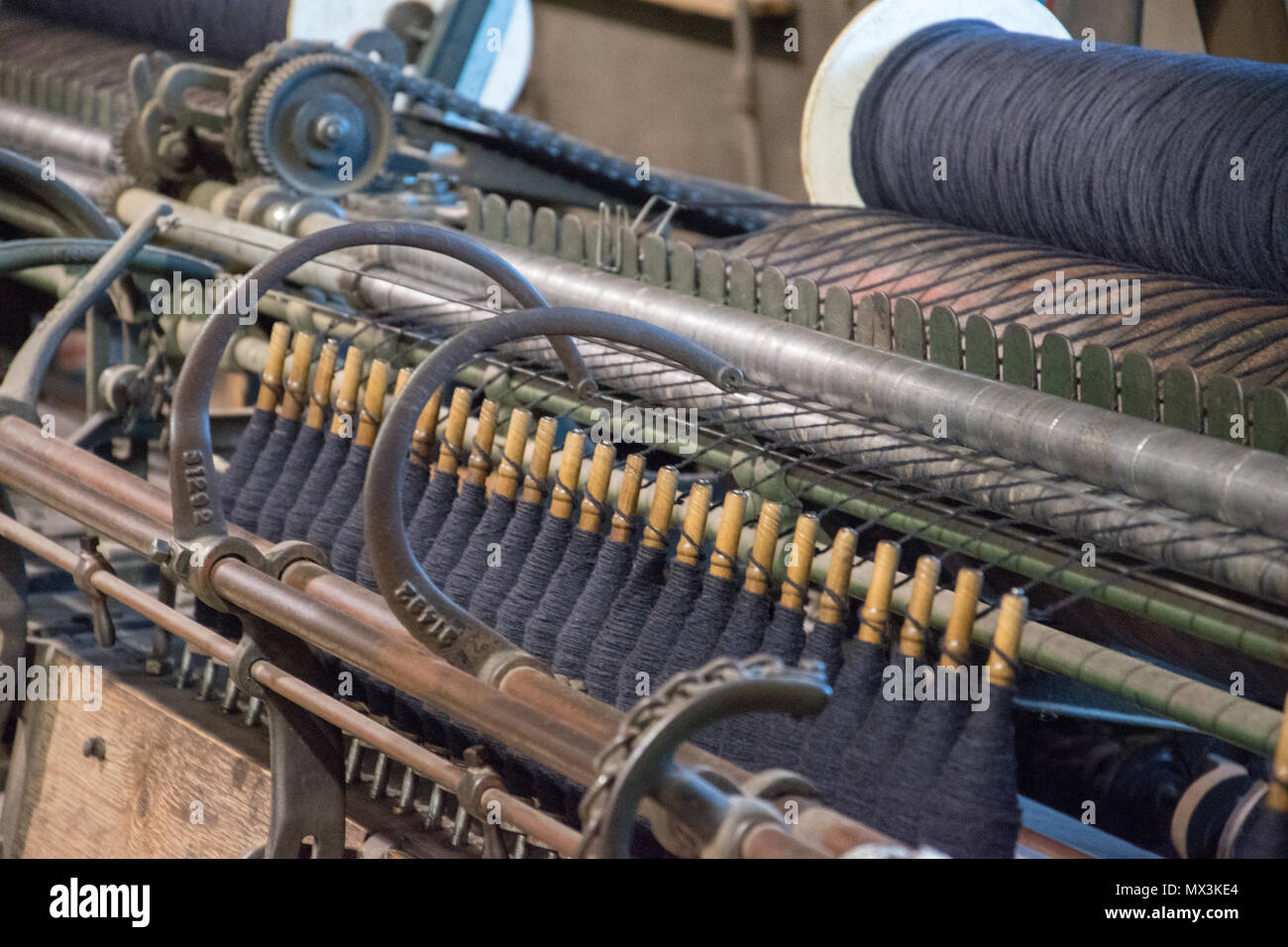 Wool spinning machine hi-res stock photography and images - Alamy