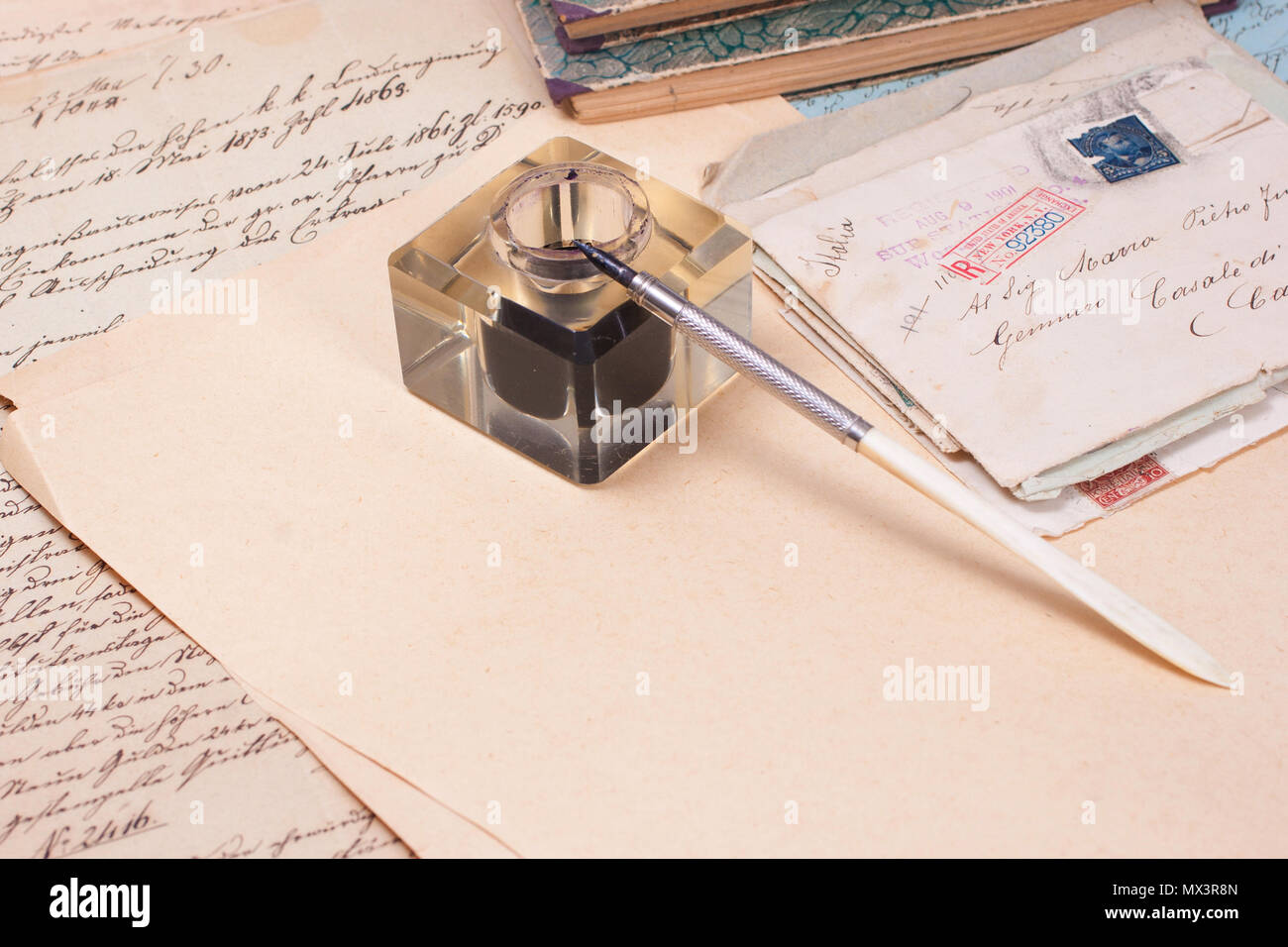 Old dusty papers hi-res stock photography and images - Alamy