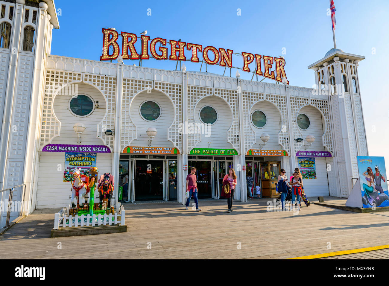 illuminated brighton pier sign Stock Photo - Alamy
