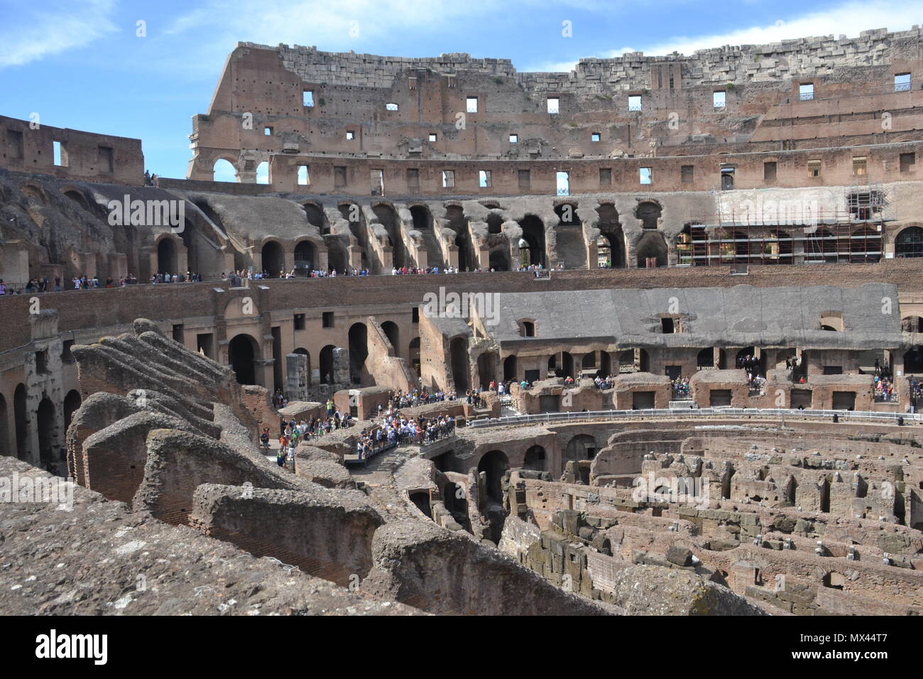 Coliseo romano turismo hi-res stock photography and images - Alamy