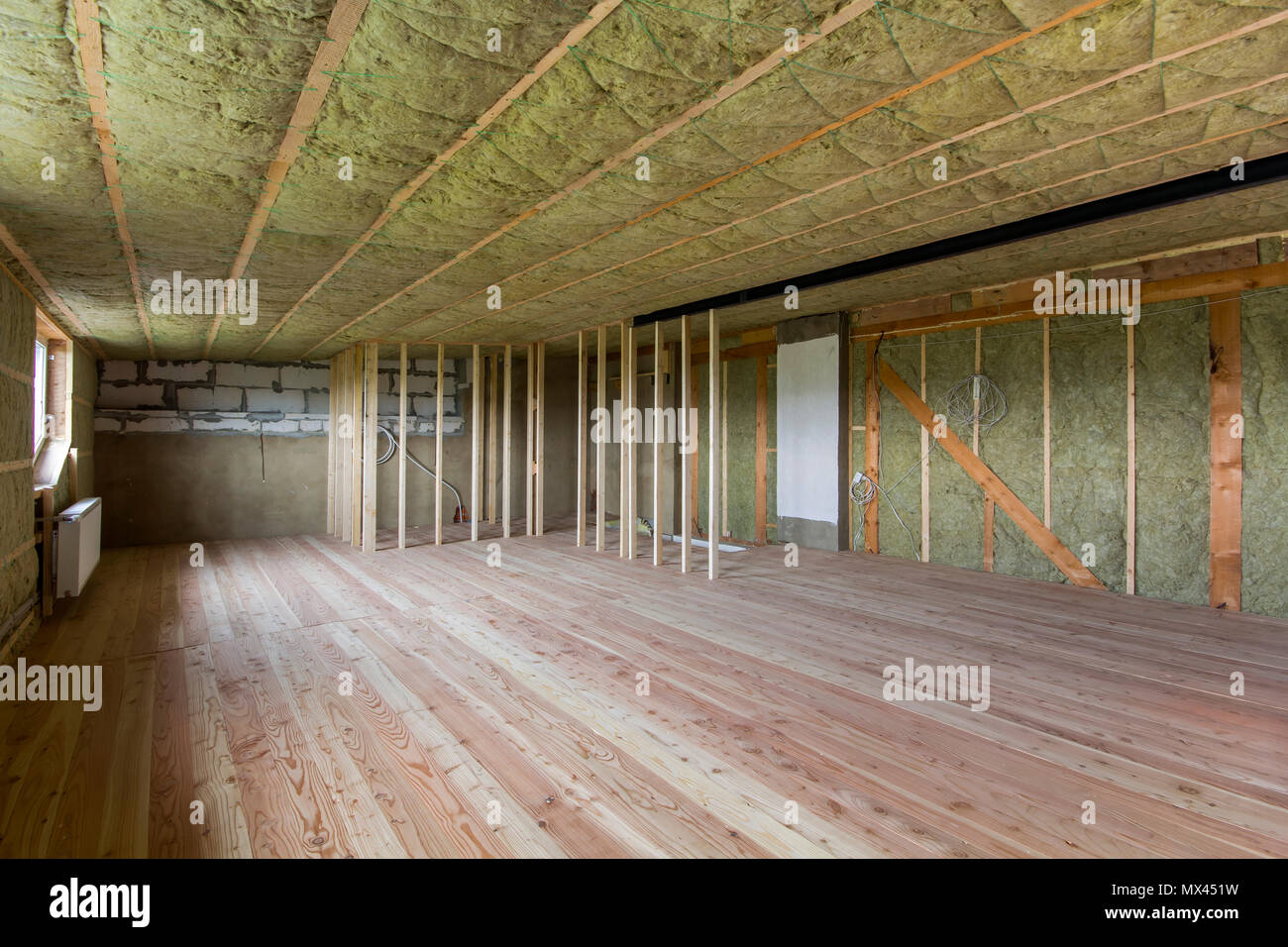 Empty the attic hi-res stock photography and images - Alamy