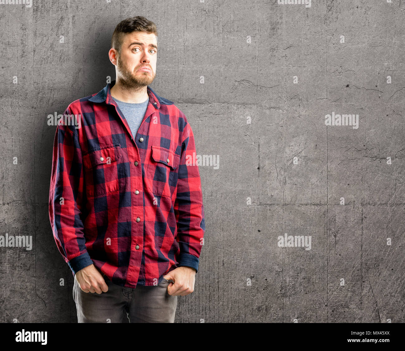 Look of distrust hi-res stock photography and images - Alamy
