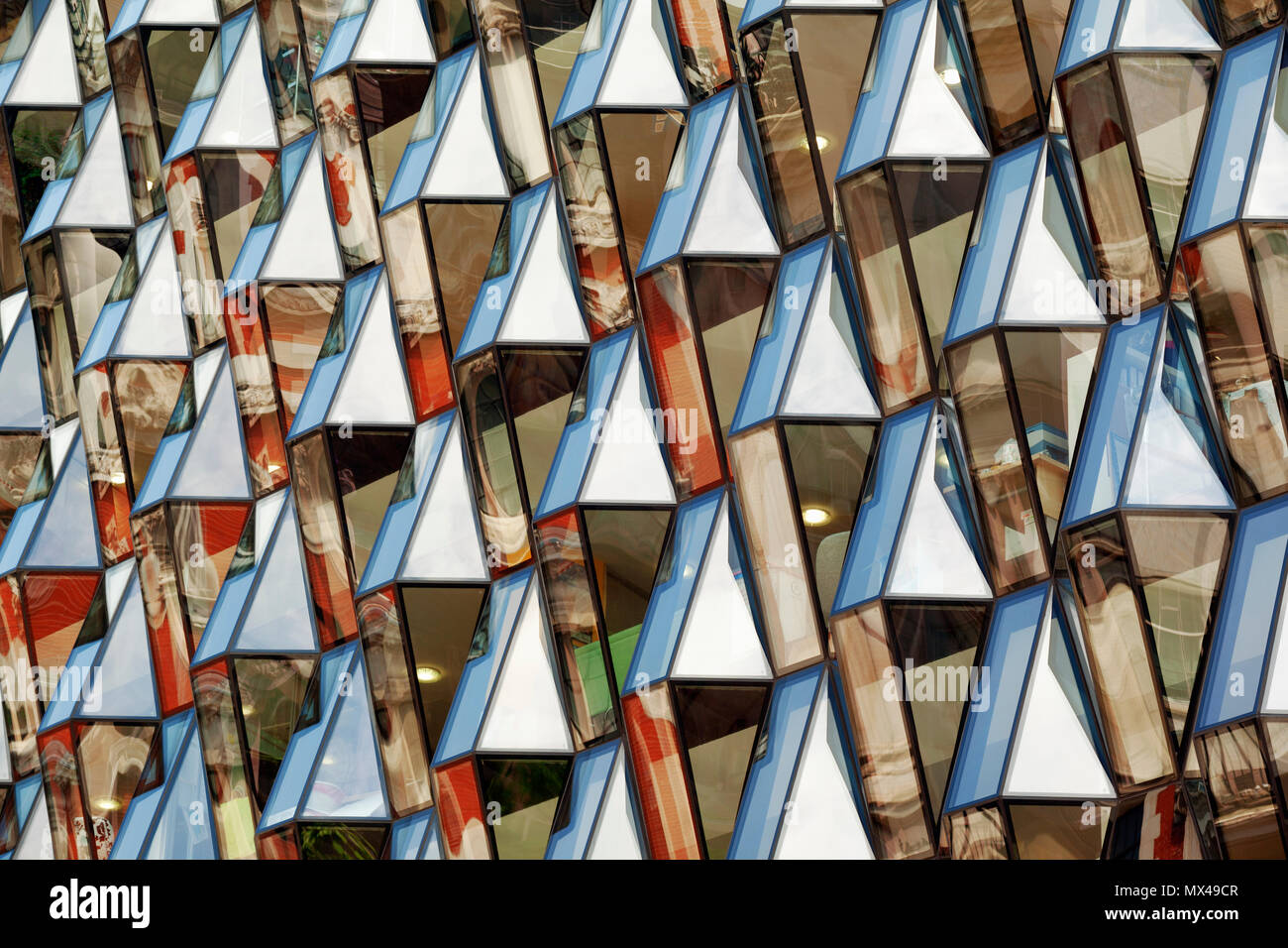 Diamond shaped facade hi-res stock photography and images - Alamy