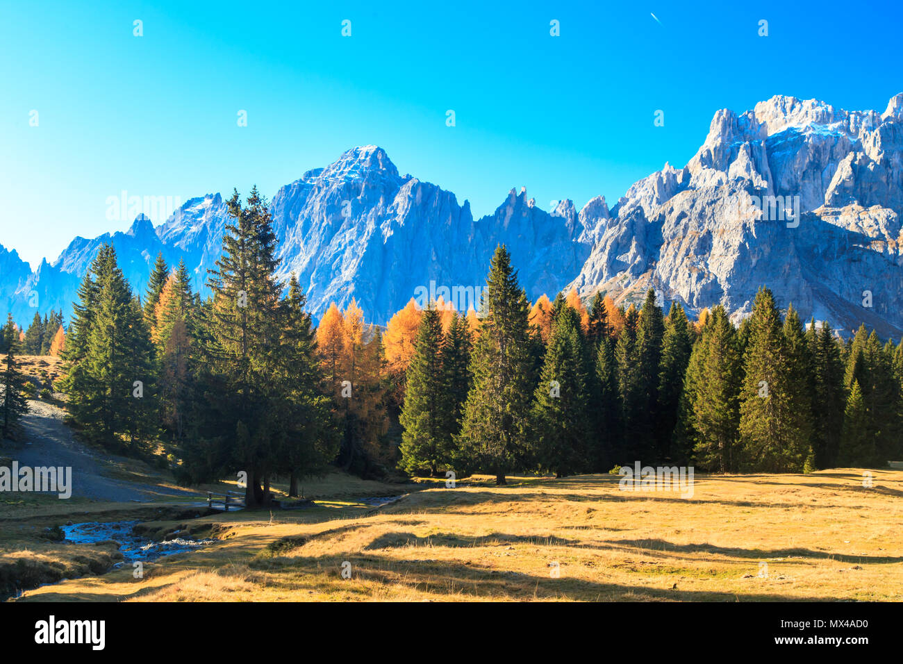 Autumn in the italian alps Stock Photo - Alamy