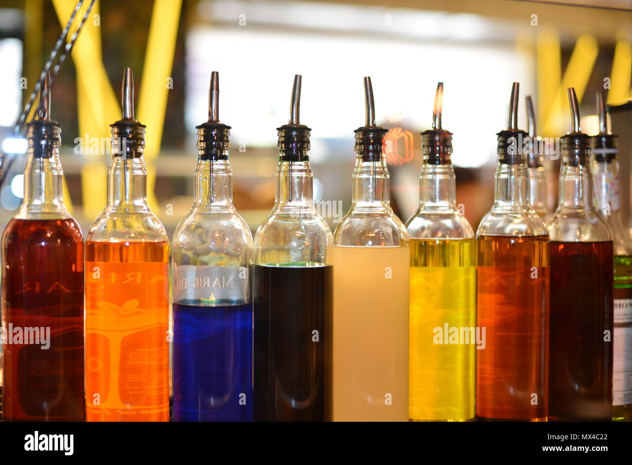 Row bar hi-res stock photography and images - Alamy