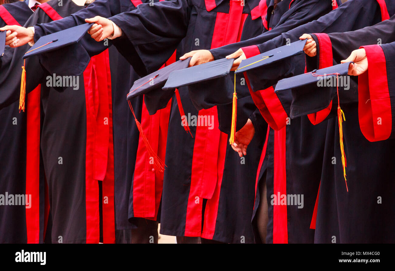 Graduation Hats Stock Photos & Graduation Hats Stock Images - Alamy