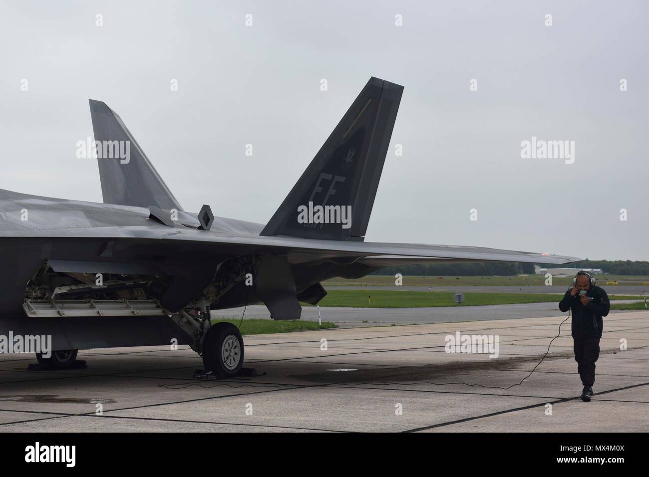 Dedicated crew chief hi-res stock photography and images - Alamy