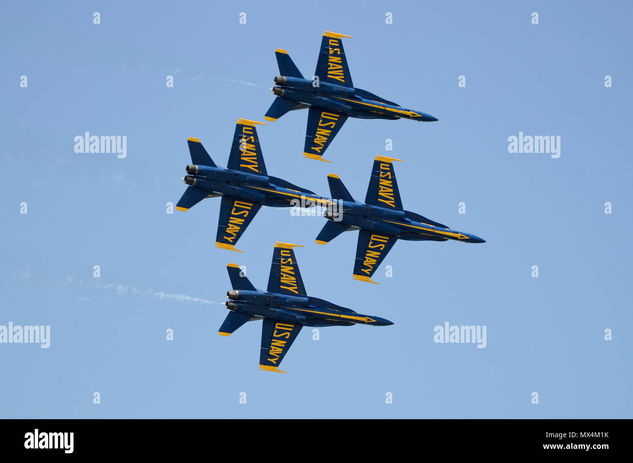 180601-N-XP344-0763 NAVAL AIR STATION PATUXENT RIVER, Md. (June 1, 2018 ...