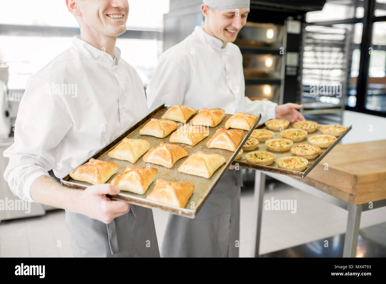 Bakers uniform hi-res stock photography and images - Alamy
