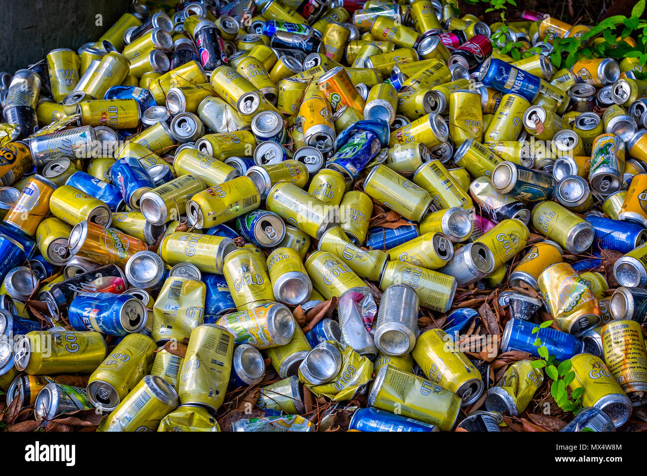 Beer cans australia hi-res stock photography and images - Alamy