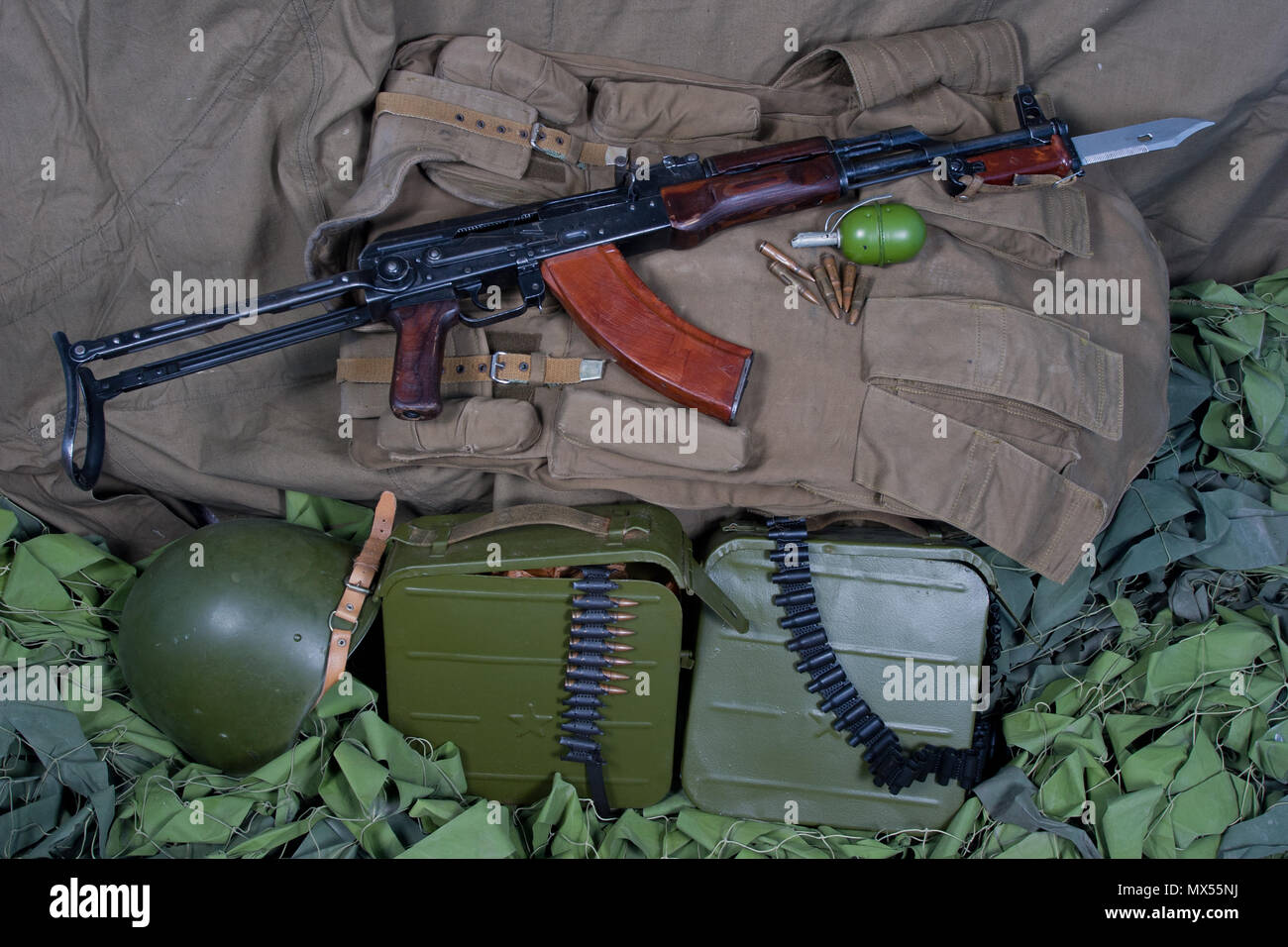 Kalashnikov assault rifle with bayonet and body armor Stock Photo - Alamy