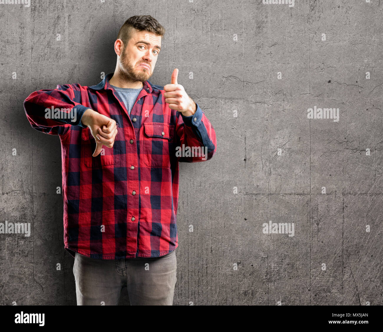 Hispanic voting young hi-res stock photography and images - Alamy