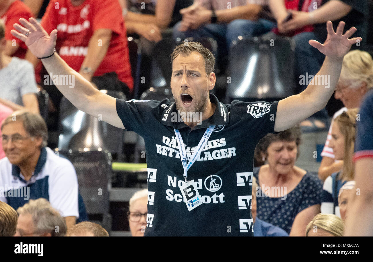 Handball bundesliga handball coach hi-res stock photography and images ...