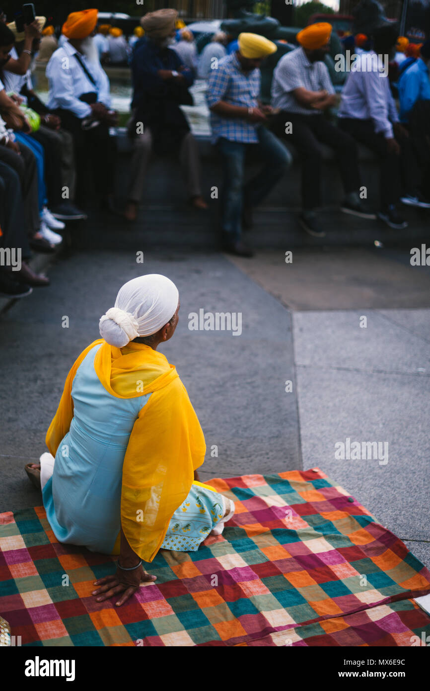 Sikh temple london hi-res stock photography and images - Alamy