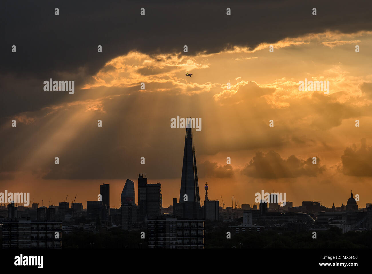 ©ray guy alamy hi-res stock photography and images - Alamy