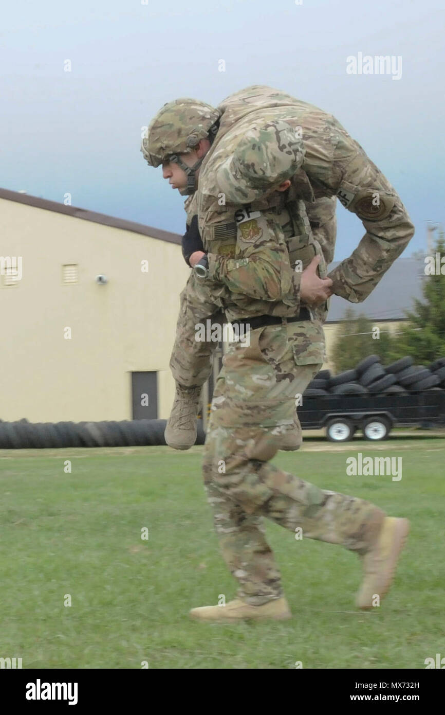 Humvee push hi-res stock photography and images - Alamy