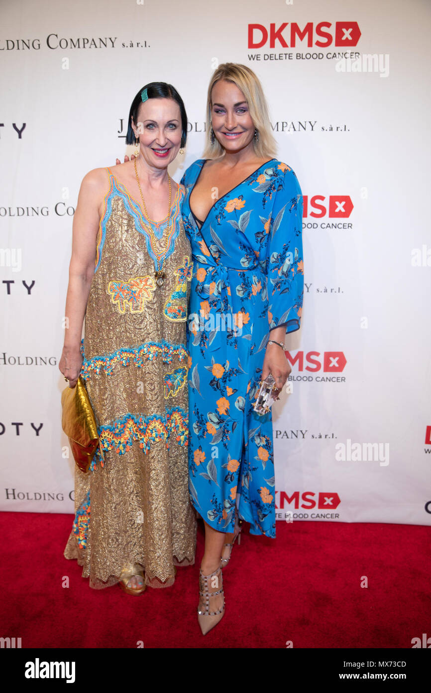 Tina harf hi-res stock photography and images - Alamy