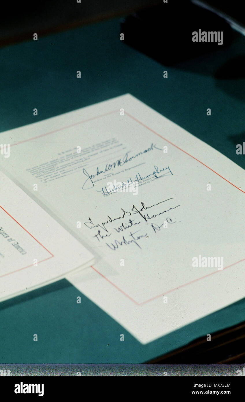 Washington, DC 1968/04/11 The signed Civil Rights Bill on April 11 ...