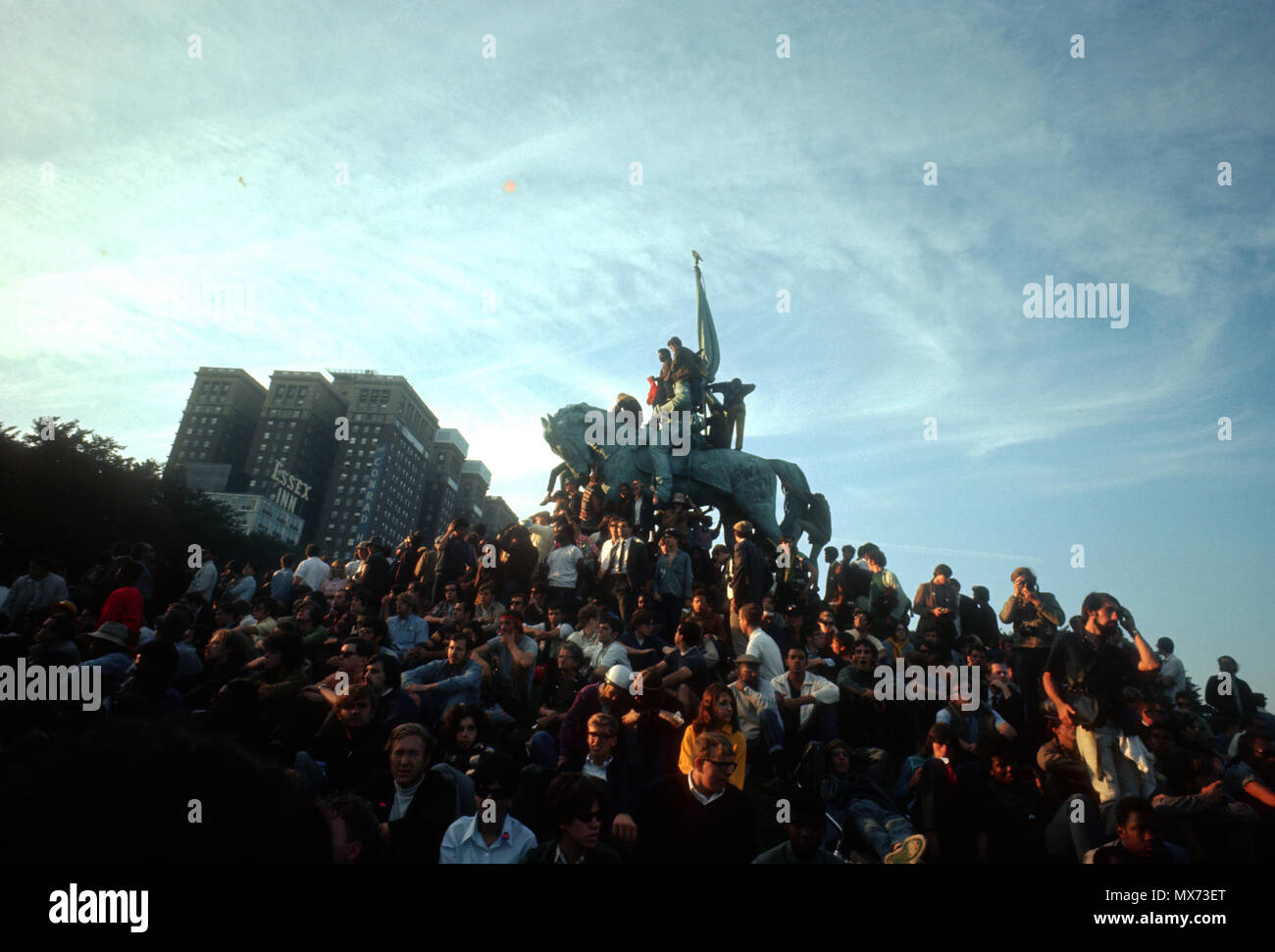 Chicago democratic convention protest hi-res stock photography and ...
