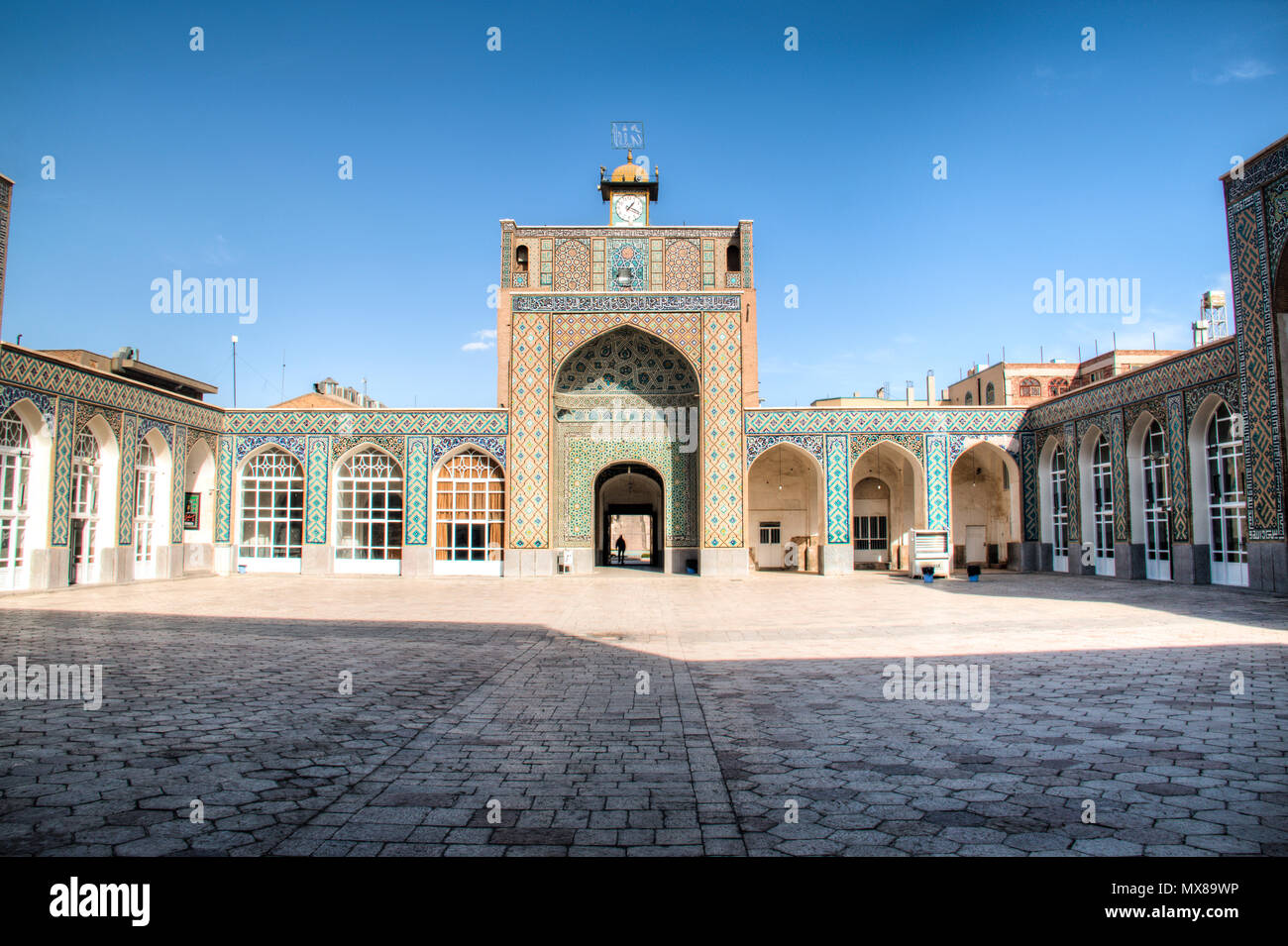The Jameh mosque is the largest and most important mosque of the desert ...