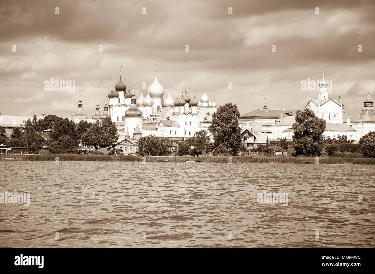 Rostov Kremlin cityscape outstanding on waterfront of lake Nero Stock ...