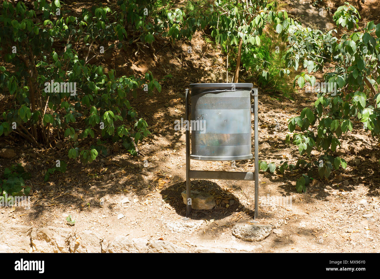 Public place waste bin hi-res stock photography and images - Alamy