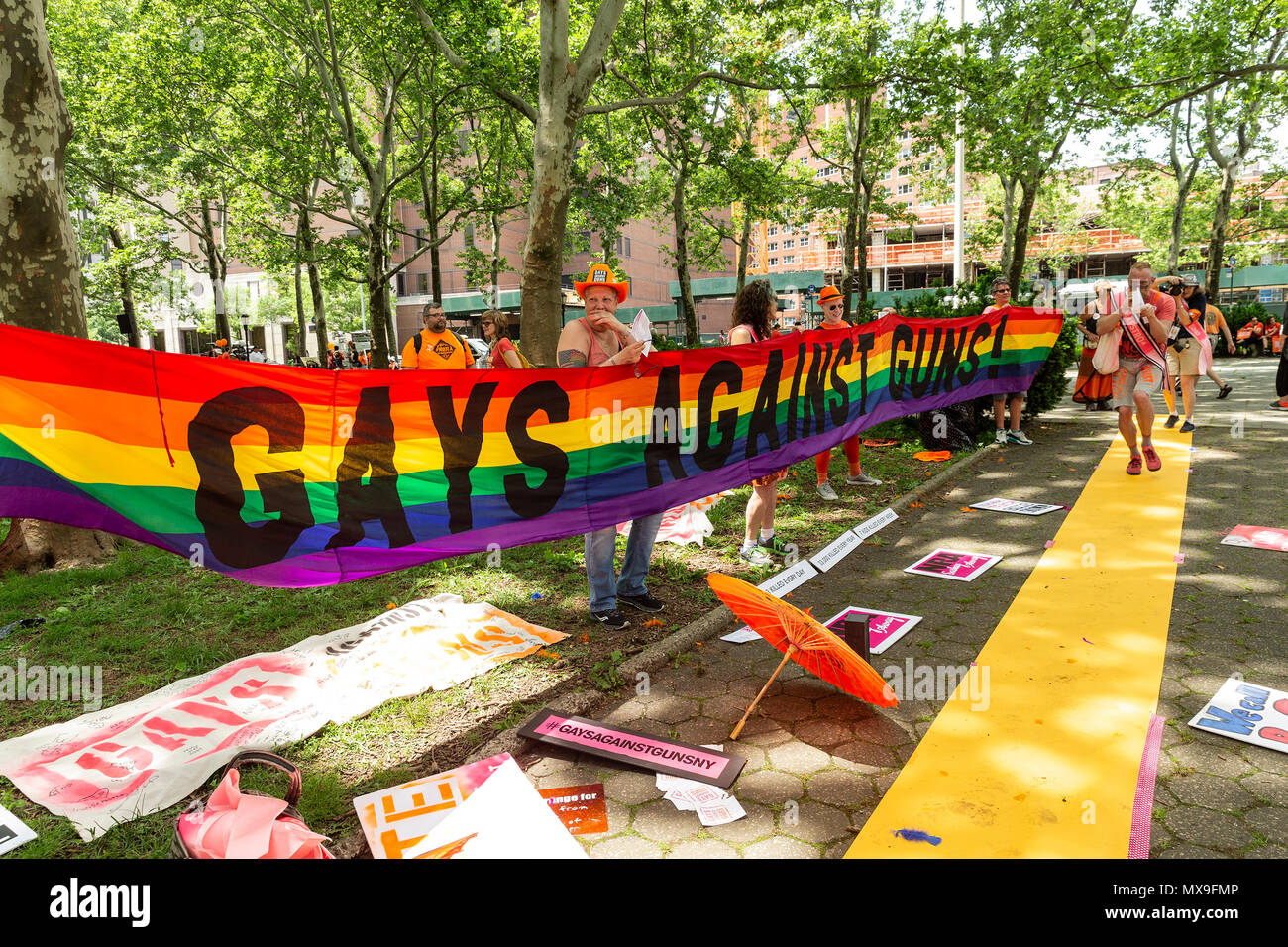 Youth over guns group hi-res stock photography and images - Alamy