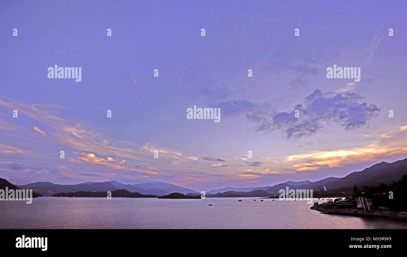 The natural landscape photography, mountains, ocean, clouds and sky ...