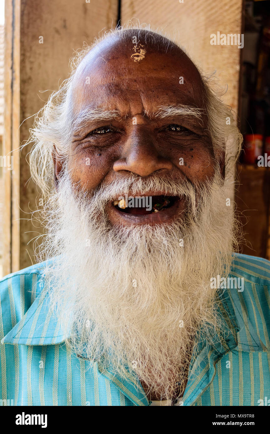 South indian old man hi-res stock photography and images - Alamy