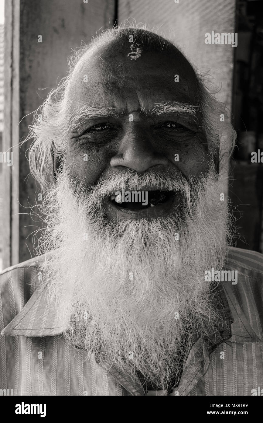 South indian old man hi-res stock photography and images - Alamy