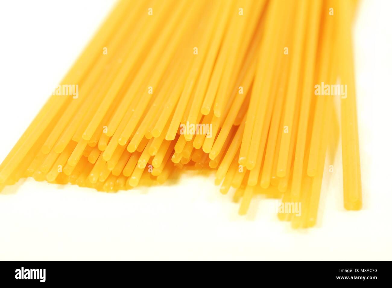 Italian pasta Spaghetti ready for cooking. Isolated on the white ...