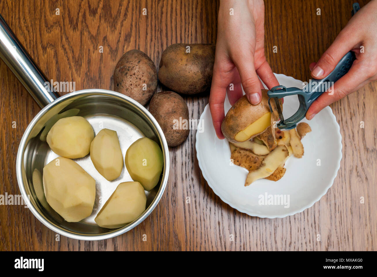 Potato slice skin woman hi-res stock photography and images - Alamy