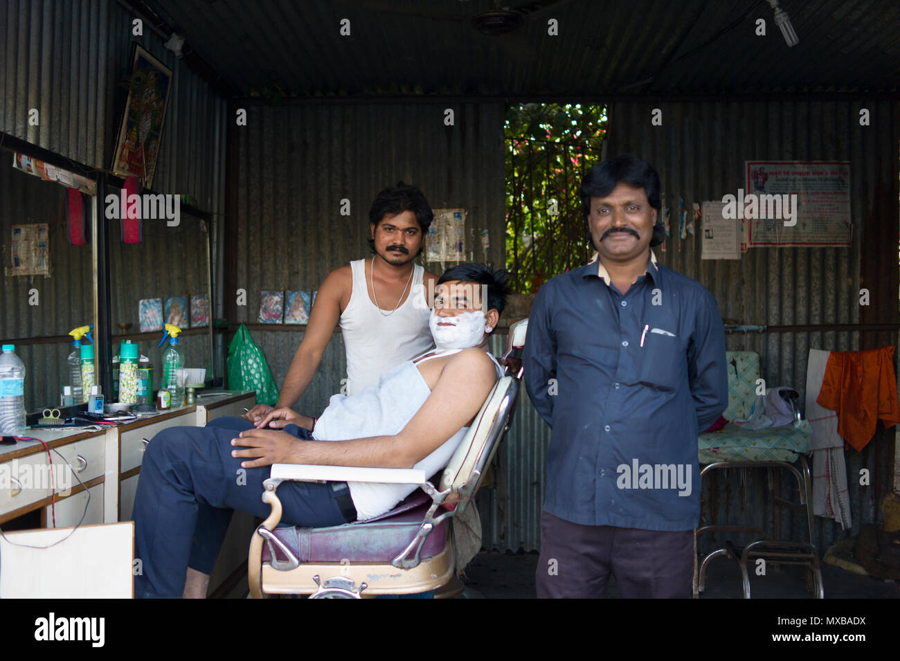 Barber shop in india hi-res stock photography and images - Alamy