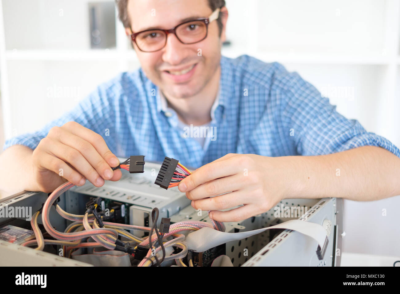 Hardware installation hi-res stock photography and images - Alamy