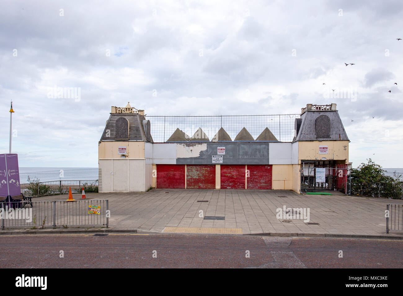 Victoria pier in Colwyn Bay Gwynedd Wales UK Stock Photo - Alamy