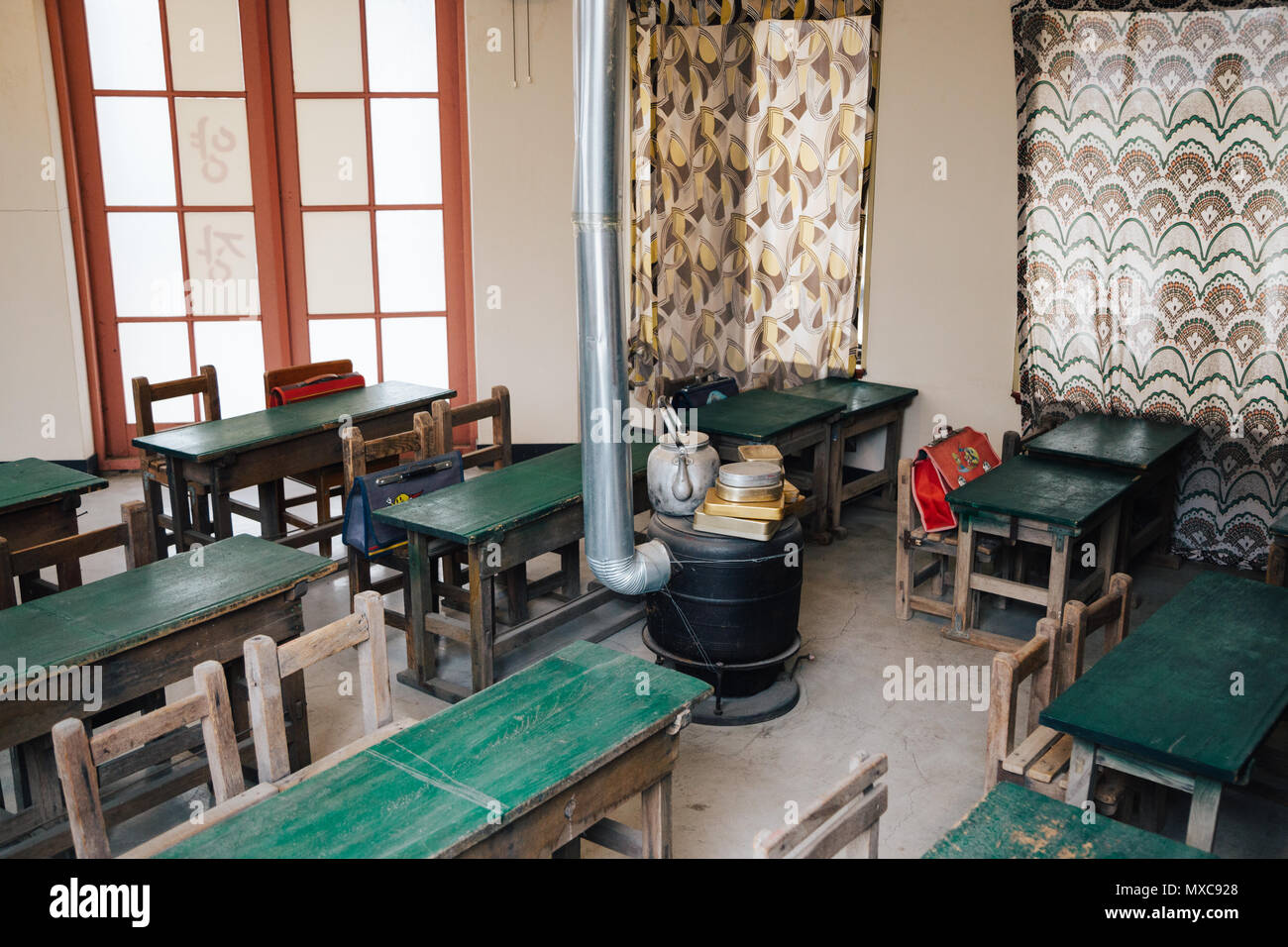 Interior of class room of school museum hi-res stock photography and ...