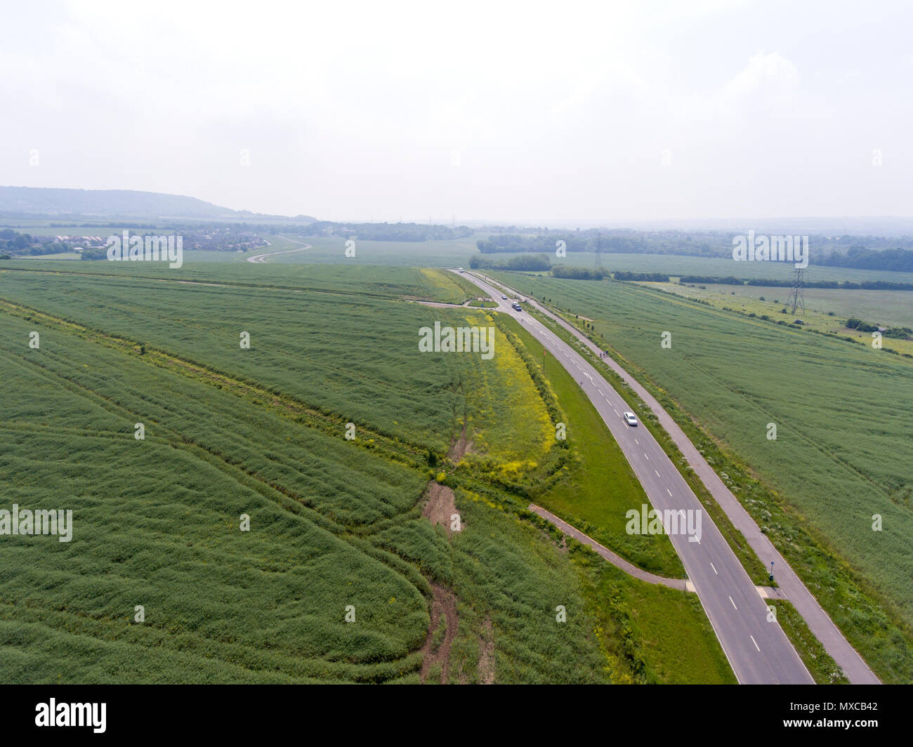 Kent country lane hi-res stock photography and images - Alamy